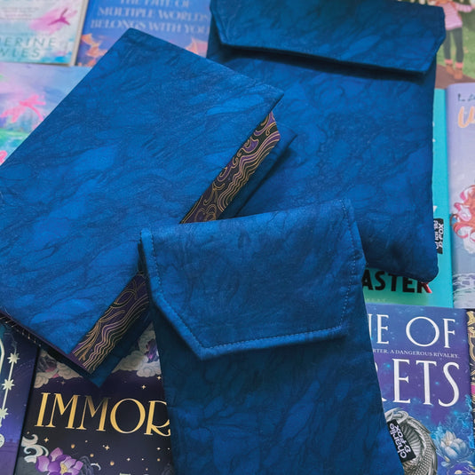 Love your books a little bit more with Charlie and Fox